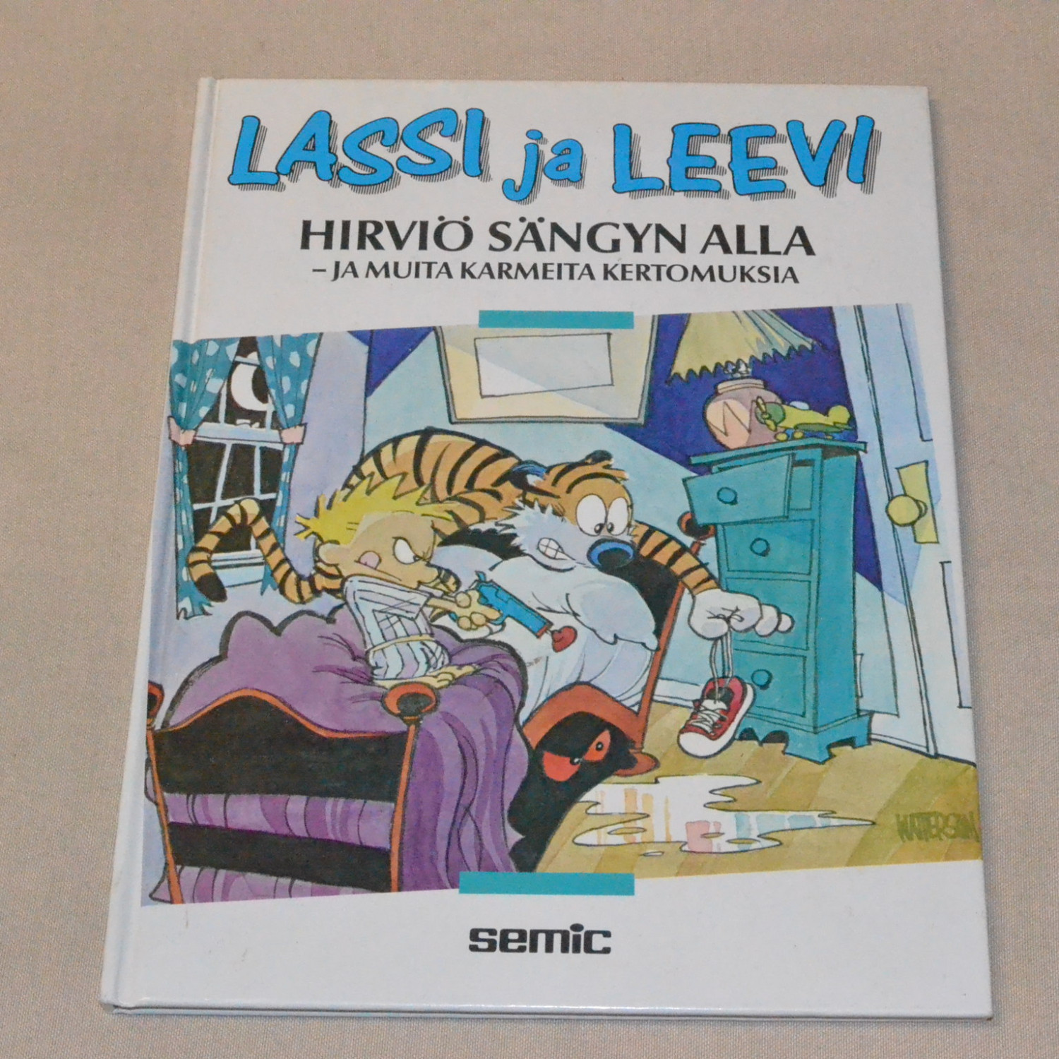 Lassi ja Leevi Hirviö sängyn alla