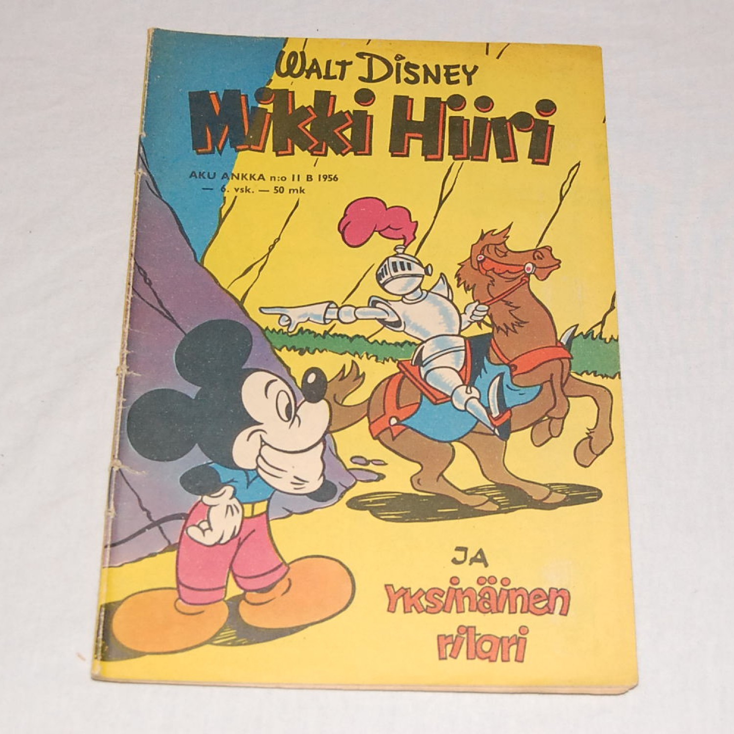 Aku Ankka 11B - 1956 Mikki Hiiri ja yksinäinen ritari