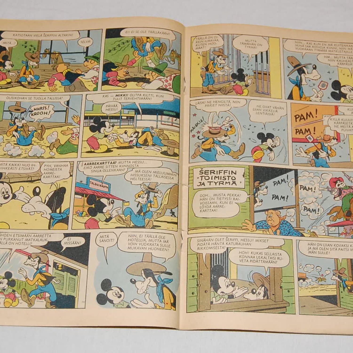 Aku Ankka 11B - 1956 Mikki Hiiri ja yksinäinen ritari