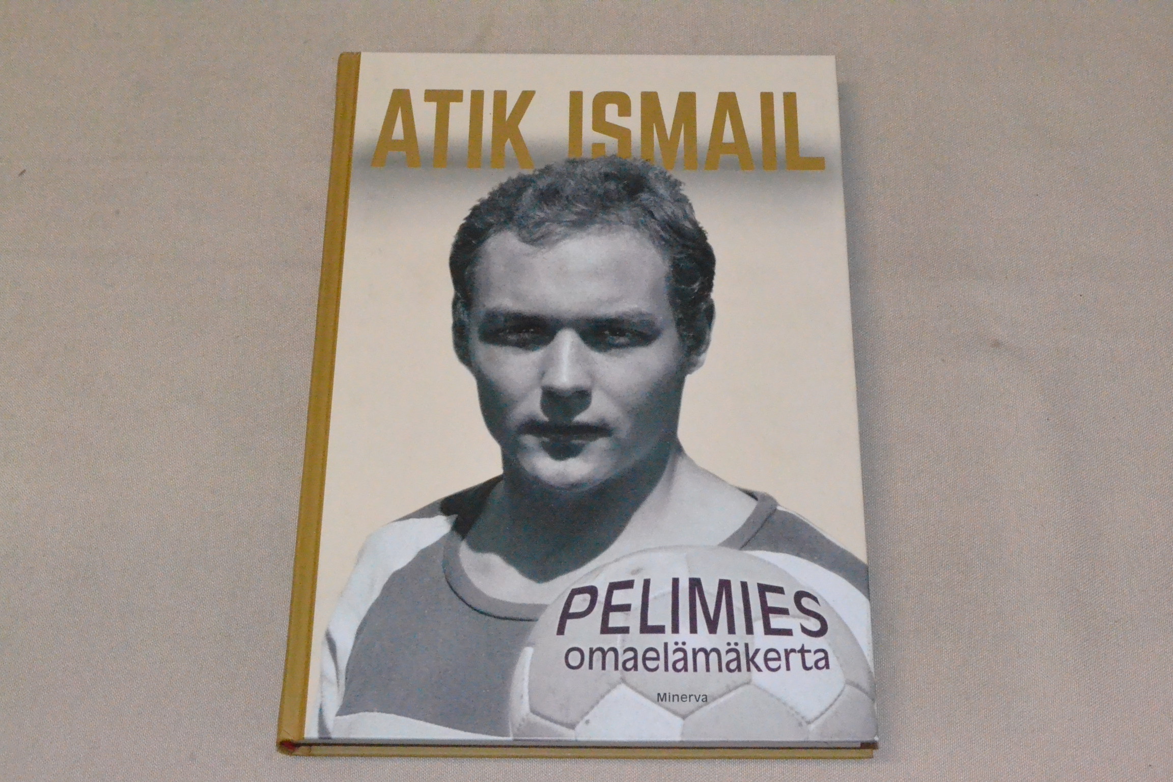 Atik Ismail Pelimies Omaelämäkerta