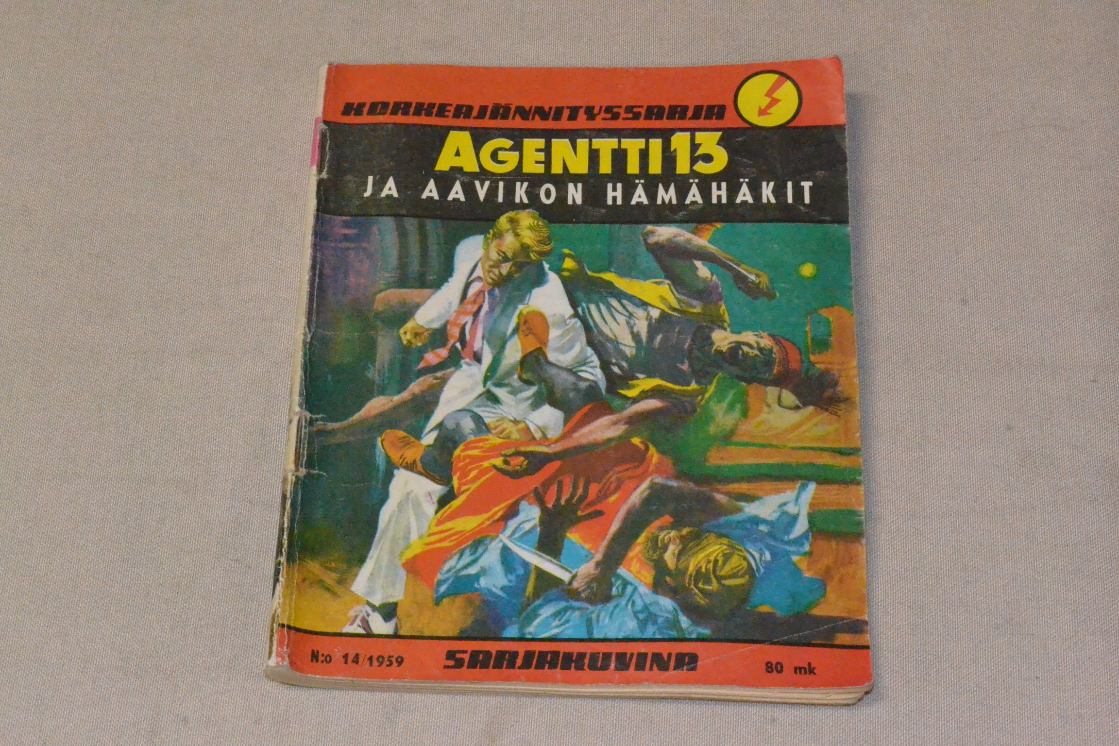 Korkeajännityssarja 14 -1959 Agentti 13 ja aavikon hämähäkit